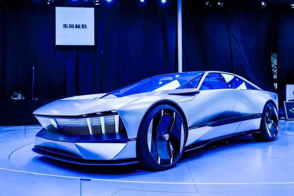 不酷不登场 东风标致408X上市售价14.57万元起_搜狐汽车_搜狐网