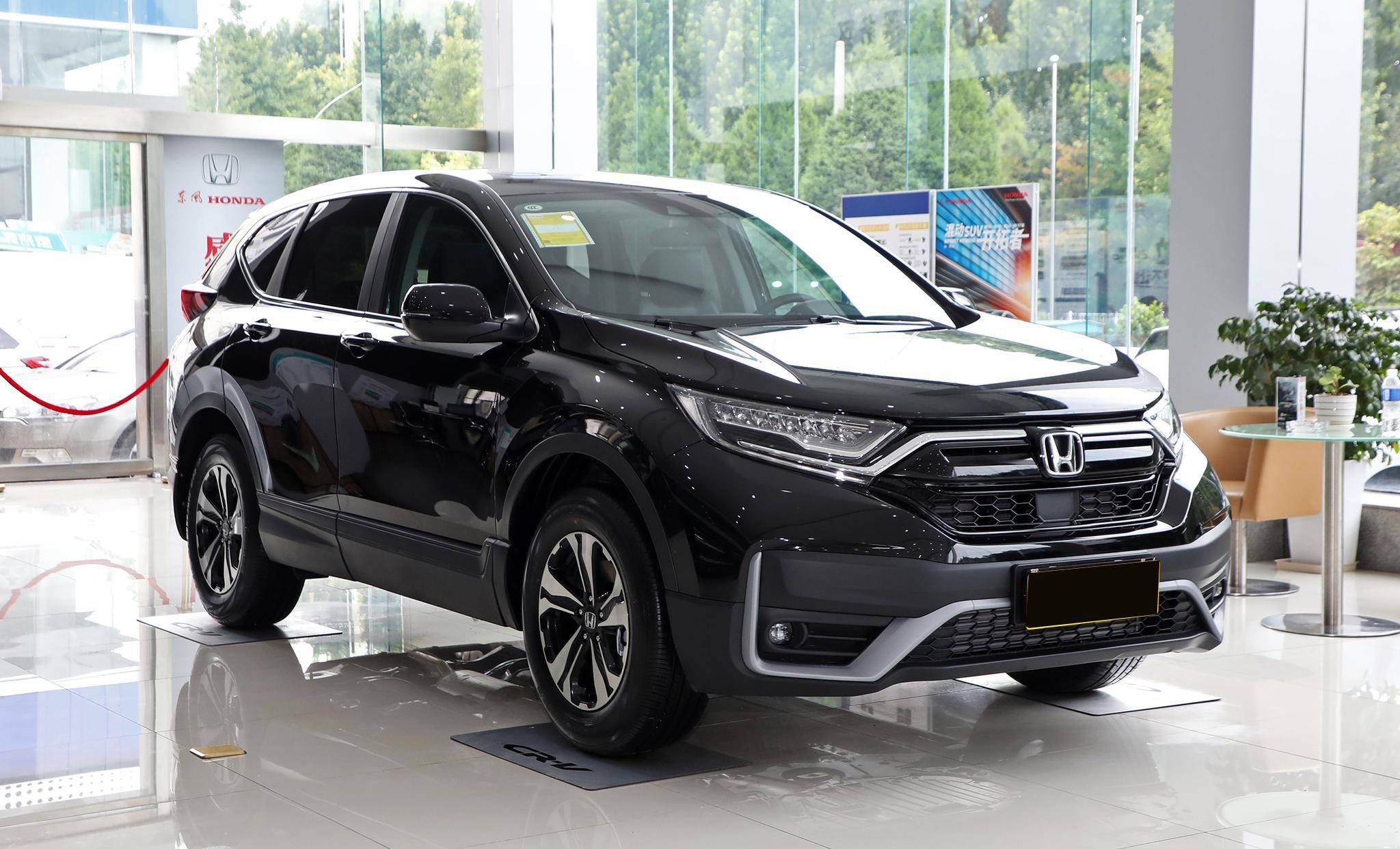 自动挡油耗4.9L，高销量大空间，耐造增压机动力强，实拍本田CRV_搜狐汽车_搜狐网