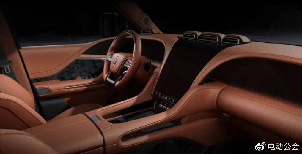 比亚迪仰望U8动力曝光：纯电续航180km，零百最快3.6s_搜狐汽车_搜狐网