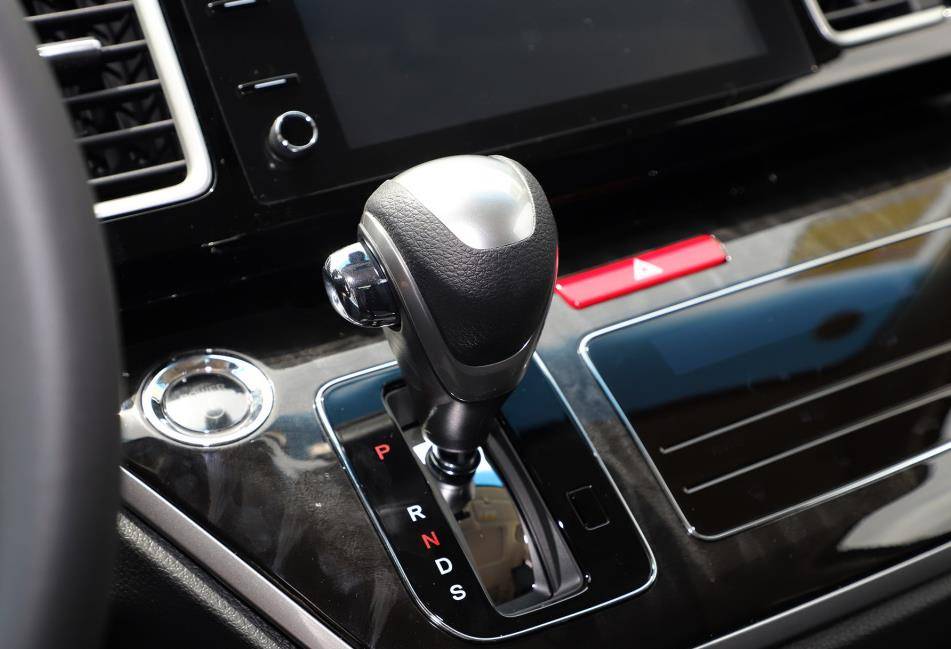 本田又一“大将”！比别克GL8更时尚，油耗5.9L＋国六，车长4米9_搜狐汽车_搜狐网