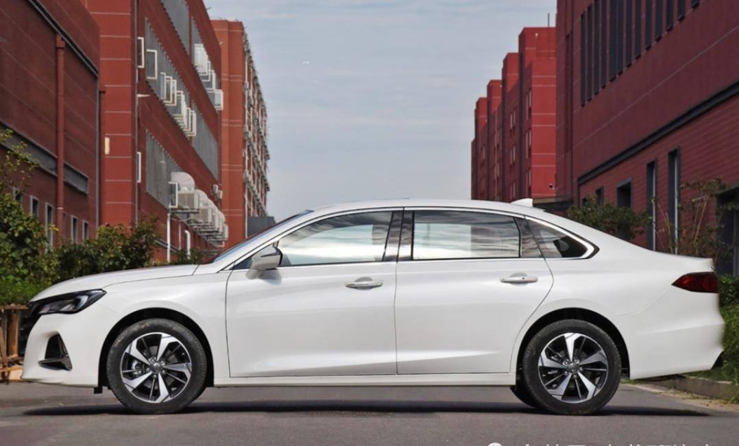 开完锐程CC体验传祺GA6，裸车价不到13万，车主：对比后看出差距_搜狐汽车_搜狐网