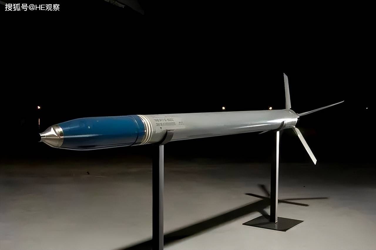 “蛙足”挂“祖尼”：美制航空火箭弹现身，射程是苏式S13两倍_美国_自行火箭炮_发射