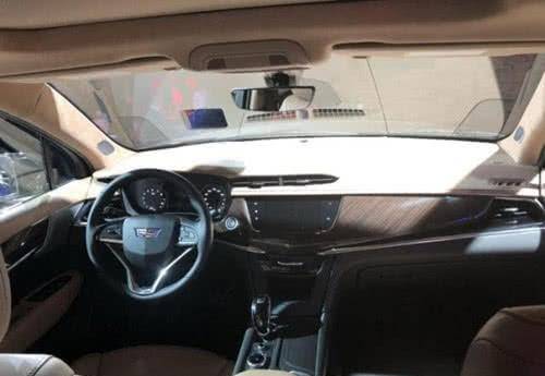 偶遇凯迪拉克XT6，比汉兰达霸气，尺寸媲美奥迪Q7还配9AT_搜狐汽车_搜狐网