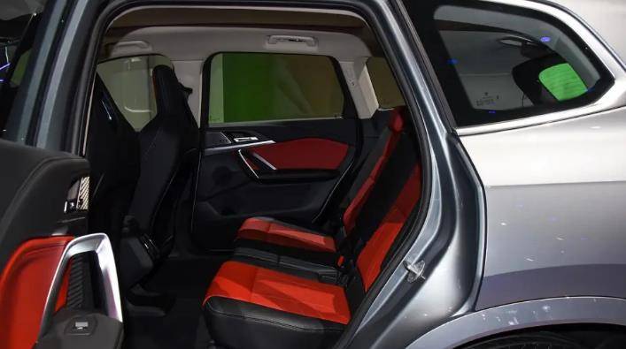 内饰升级，取消8AT！全新宝马X1上海车展首发亮相_搜狐汽车_搜狐网