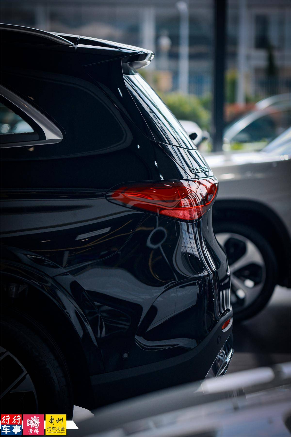 豪华中级SUV的全面进化|奔驰GLC260L贵阳鹏龙晨羲到店实拍_搜狐汽车_搜狐网