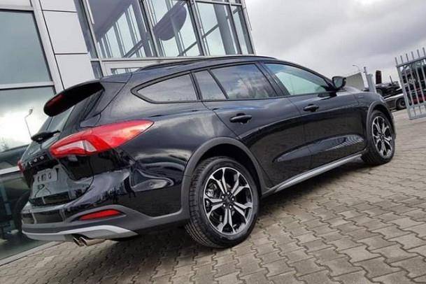 福特“瓦罐”帅气亮相，后排可安放充气床垫，280马力真香_搜狐汽车_搜狐网