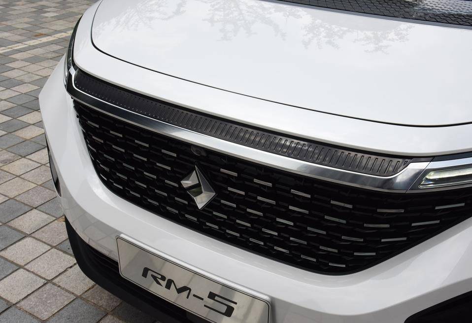 国产MPV的新标杆，全系10.25英寸大屏，油耗6.7L，7.88万起_搜狐汽车_搜狐网