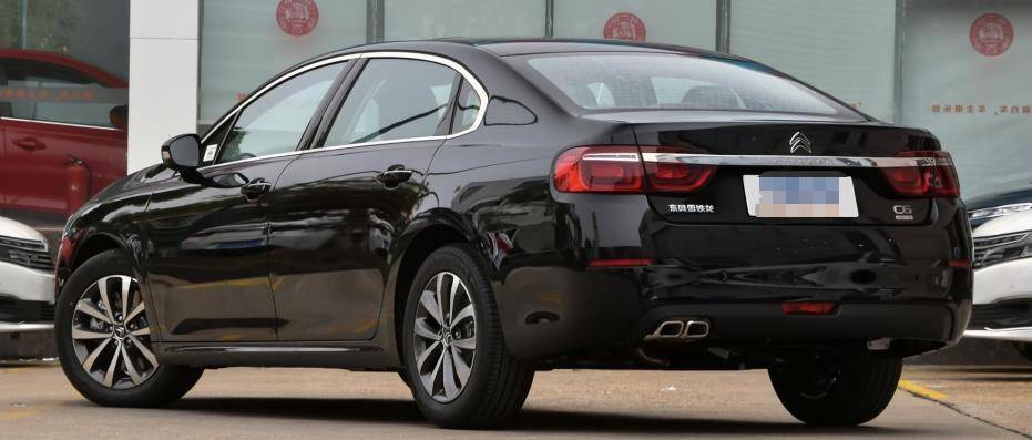 法系“王牌”B级车，颜值完胜帕萨特，1.8T＋8AT，高速稳如牛_搜狐汽车_搜狐网