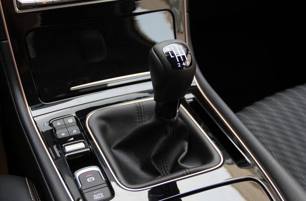 这款国产开始反击，“凌云翼3.0”造型，配爱信6AT，10.98W起_搜狐汽车_搜狐网