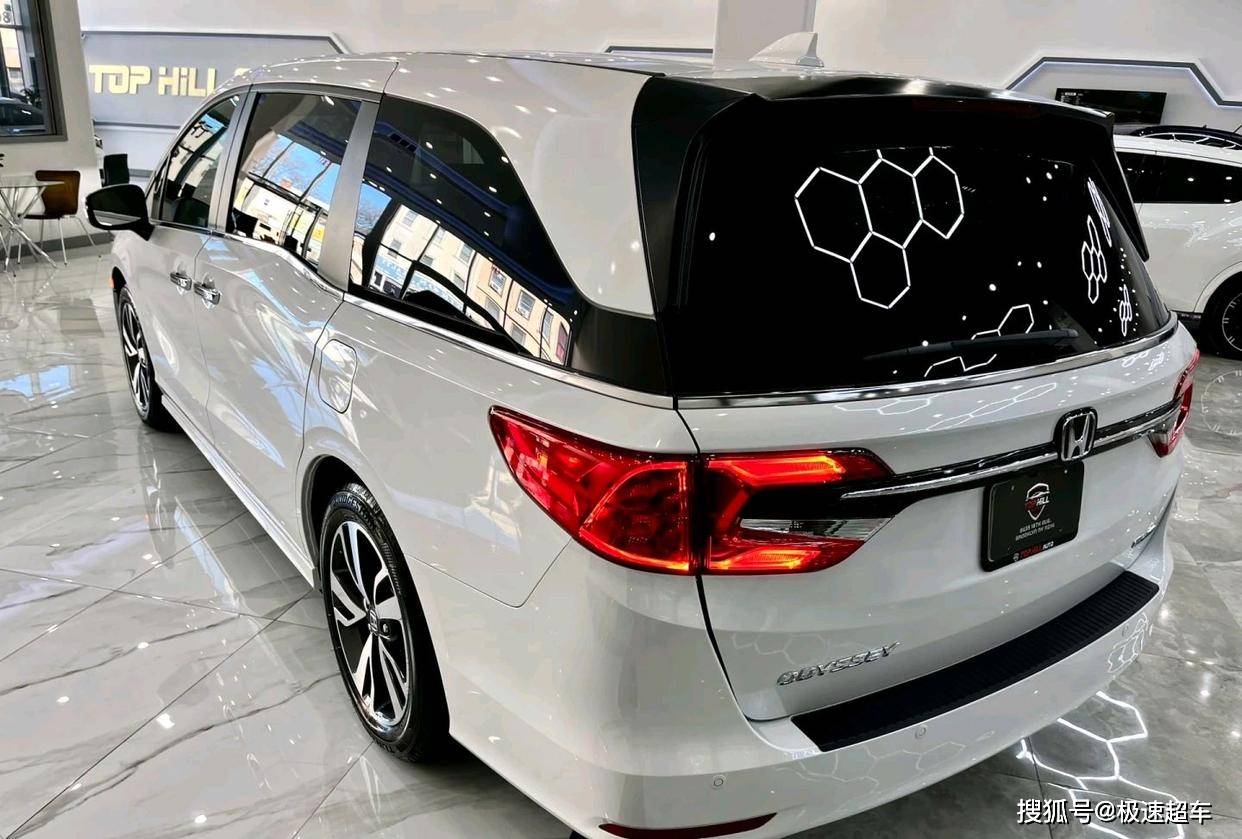 本田奥德赛“焕新登场”，尺寸更大更舒适，换装10AT，标配电动门_搜狐汽车_搜狐网