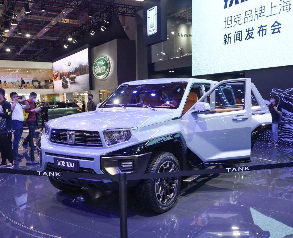 坦克700实车亮相！或不超30万外观机甲风格浓郁，搭载3.0T+9AT！_搜狐汽车_搜狐网