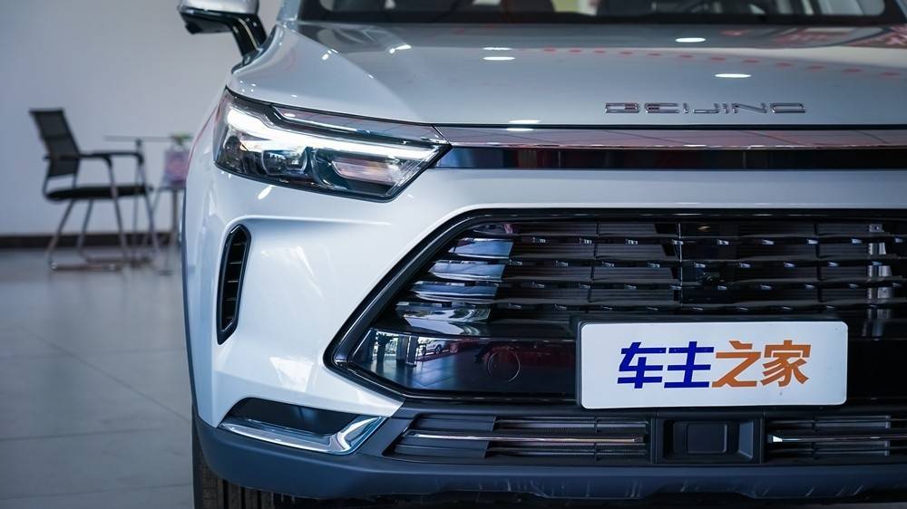 BEIJING-X7贺岁版到店实拍:做性价比更高的大五座SUV_搜狐汽车_搜狐网