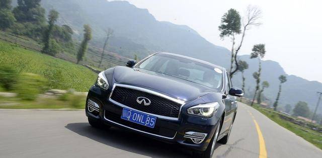 优雅的绅士 试驾英菲尼迪Q70L 进口＋V6发动机为何卖不动_搜狐汽车_搜狐网