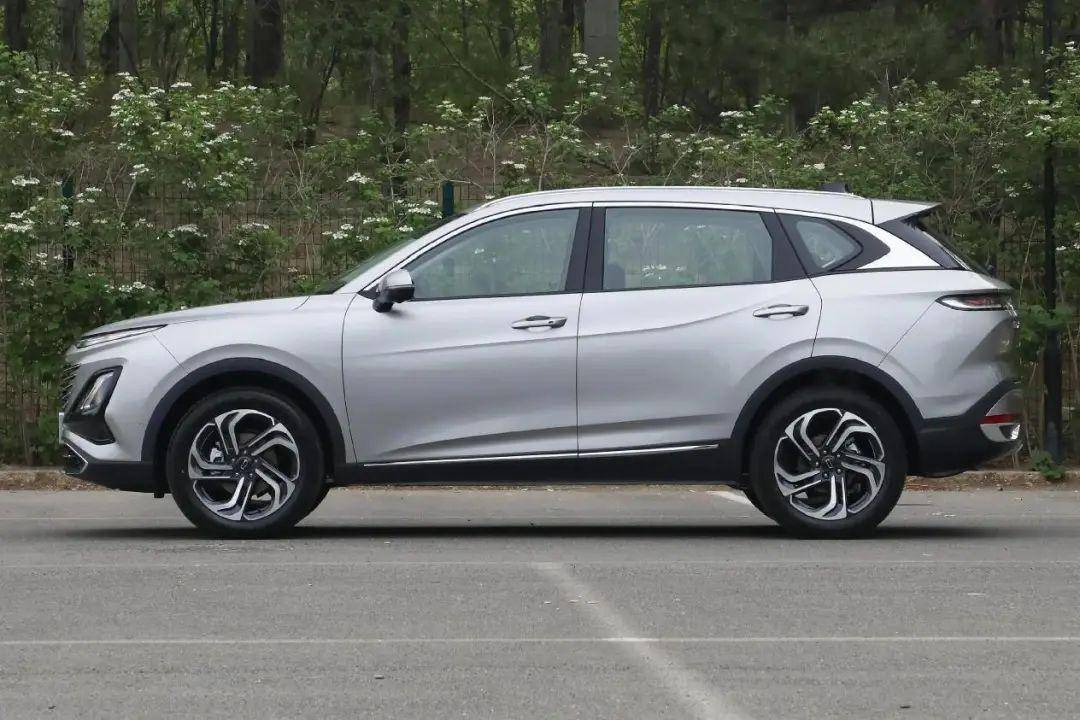 奔腾T90对比哈弗H6，紧凑级SUV又卷出新高度_搜狐汽车_搜狐网