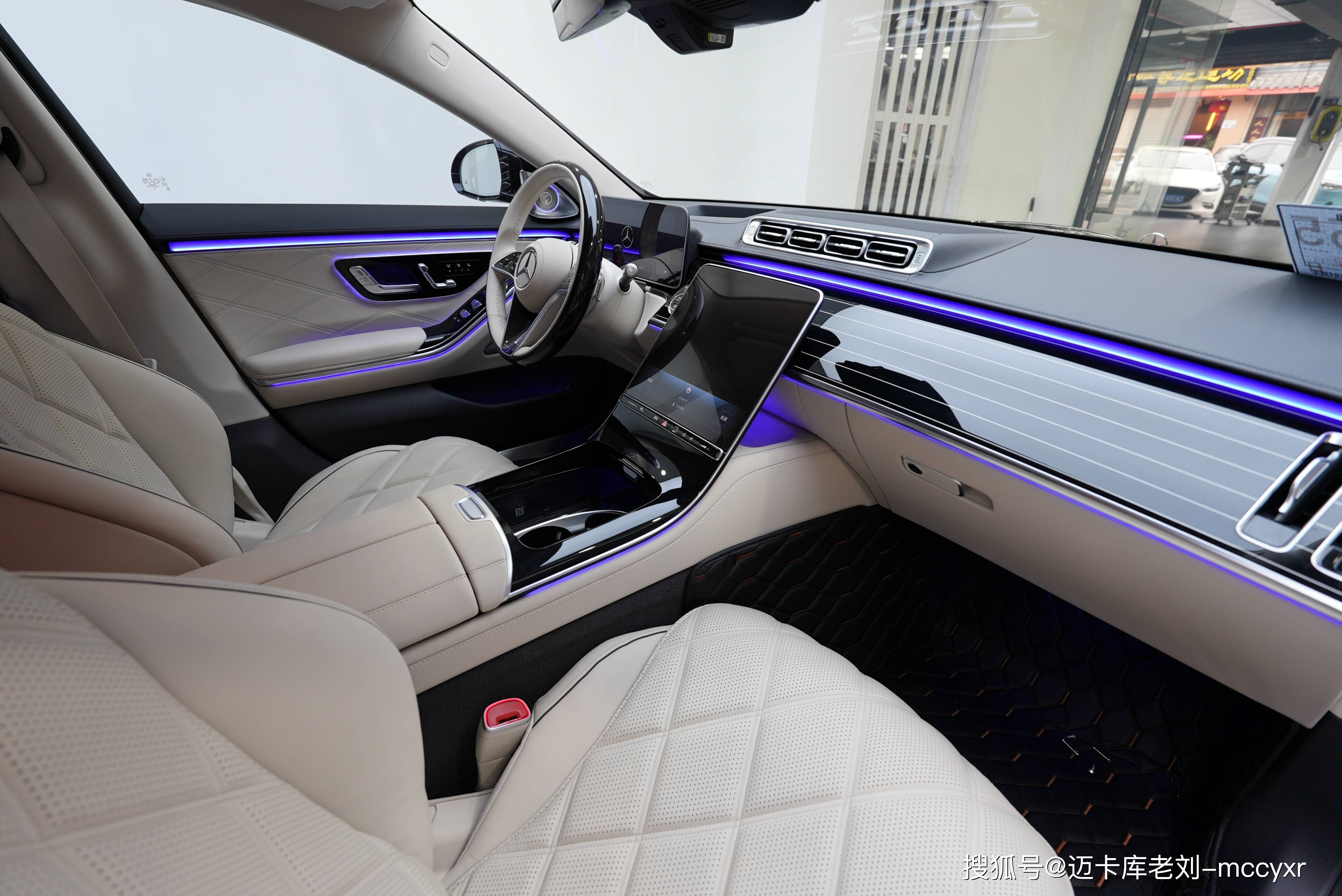 以商道行人道，23款迈巴赫S480五座改四座、升级外观内饰的尊贵之行_搜狐汽车_搜狐网