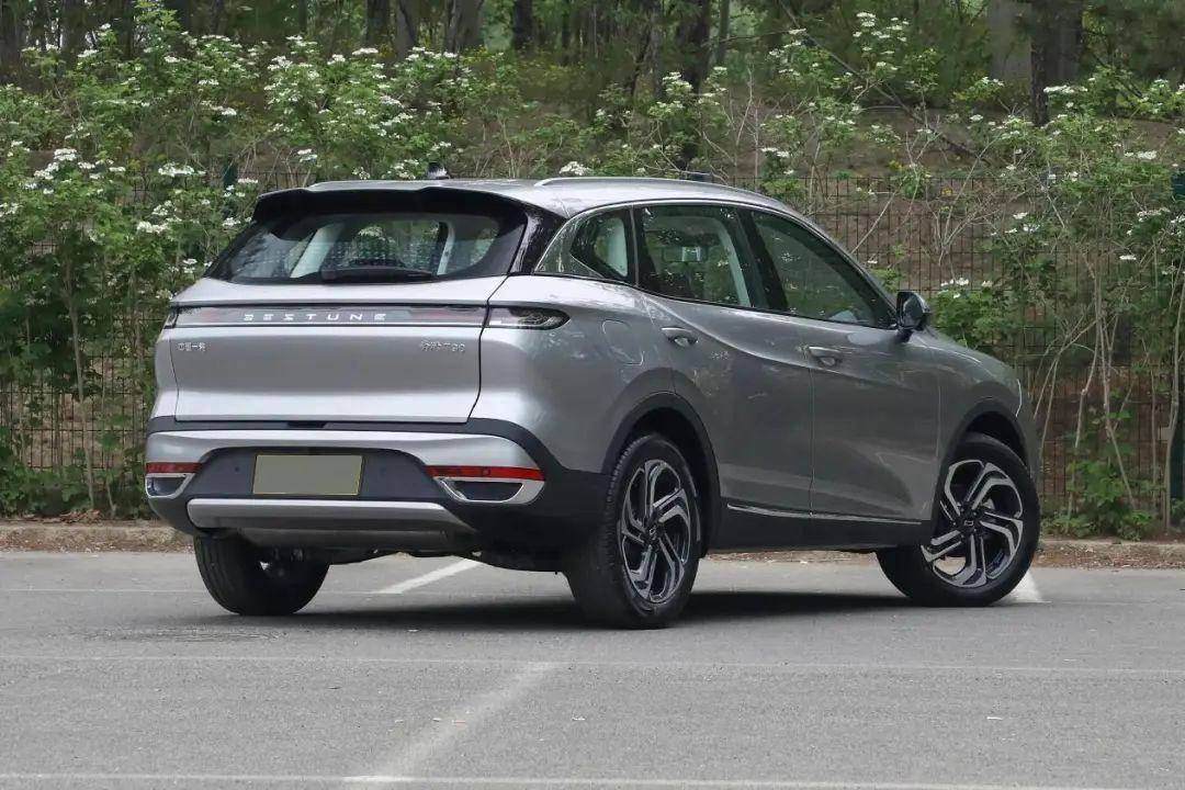 奔腾T90对比哈弗H6，紧凑级SUV又卷出新高度_搜狐汽车_搜狐网