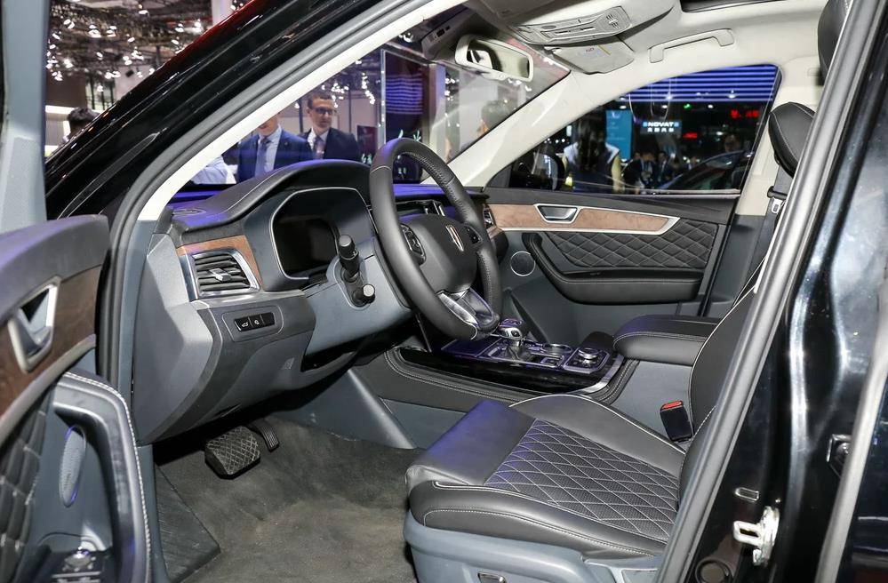 红旗最可惜的一款车，车长超5米，配3.0T＋8AT，完胜宝马X5_搜狐汽车_搜狐网