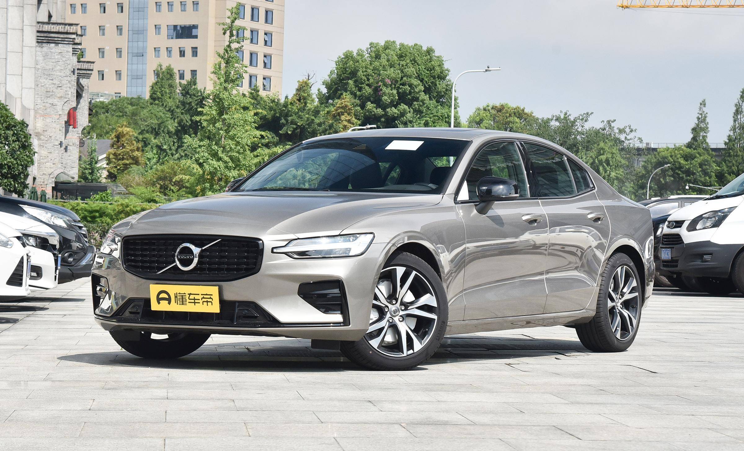 捷豹XEL和沃尔沃S60究竟该怎么选？_搜狐汽车_搜狐网