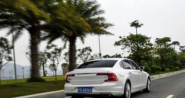 33万提沃尔沃S90，邻居说还不如奥迪A4L，车主直接怼回去_搜狐汽车_搜狐网