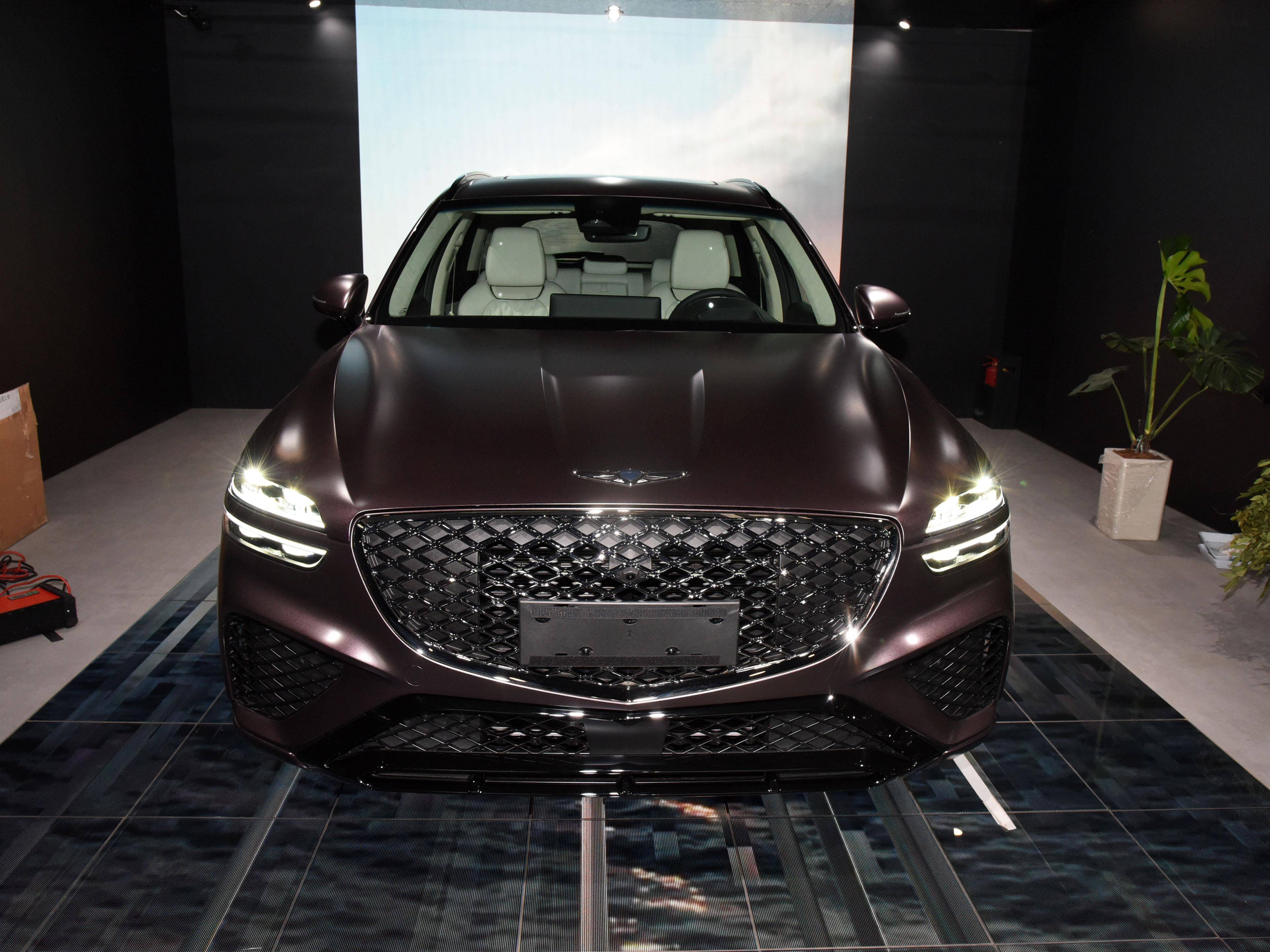 32.98万元起 捷尼赛思GV70上市 标配2.5T动力/对标宝马X3_搜狐汽车_搜狐网