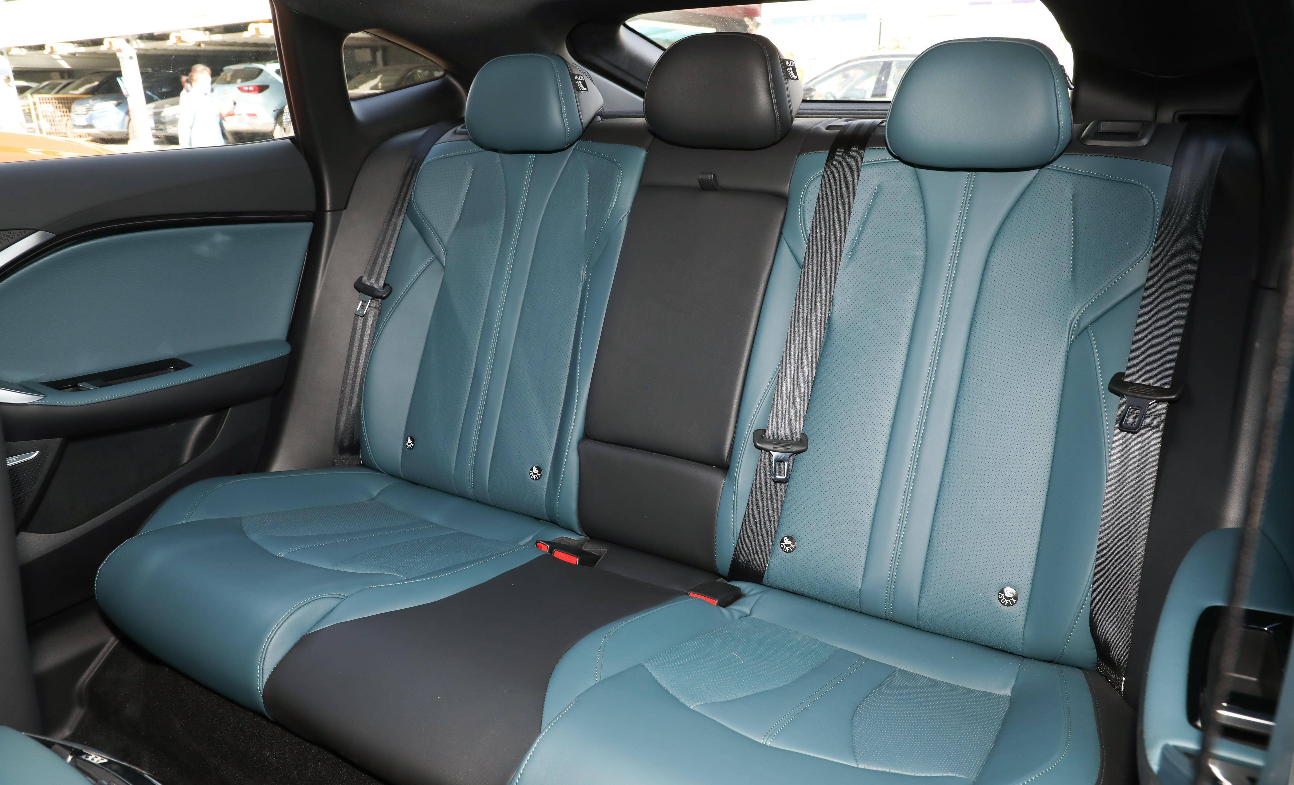 预算15万左右，可以看看这款，内饰讨喜，配261Ps+9AT，油耗不高_搜狐汽车_搜狐网