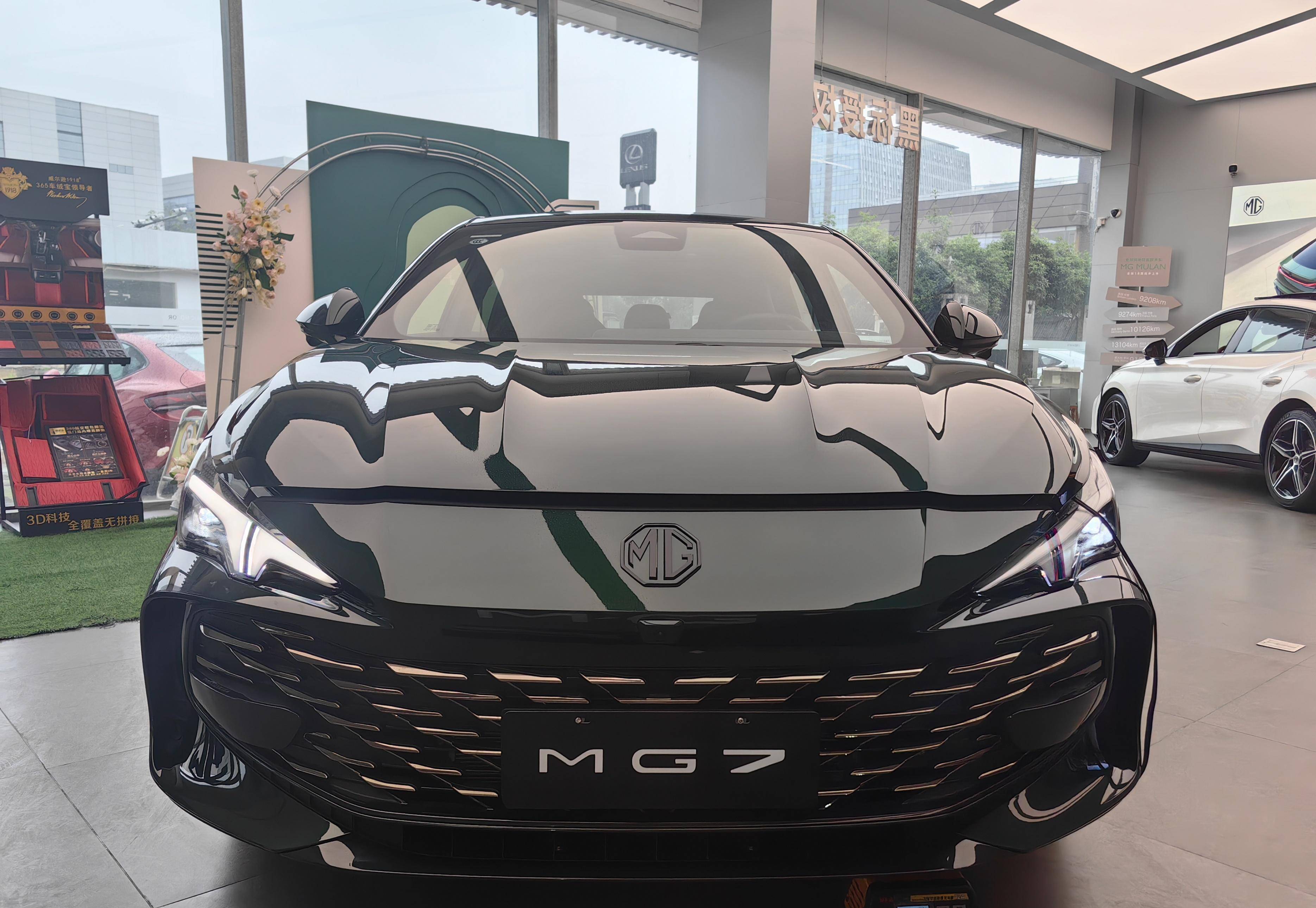 12万起你能买到的轿跑“颜值天花板”名爵MG7，来了解一下!_搜狐汽车_搜狐网