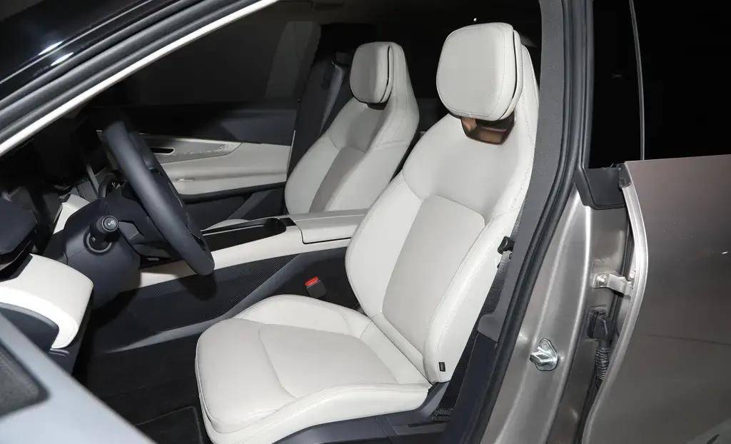 领克08 EM-P：超越纯电的新能源SUV，综合续航1400公里_搜狐汽车_搜狐网