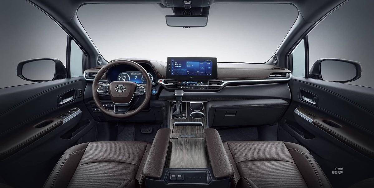 35万家用MPV怎么选？“超级奶爸车”丰田赛那，MPV中VIP！_搜狐汽车_搜狐网