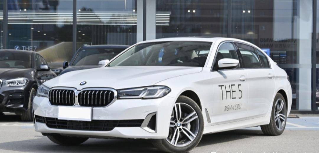 宝马5系的强劲对手，红旗H9配3.0T＋V6，峰值扭矩400牛米_搜狐汽车_搜狐网