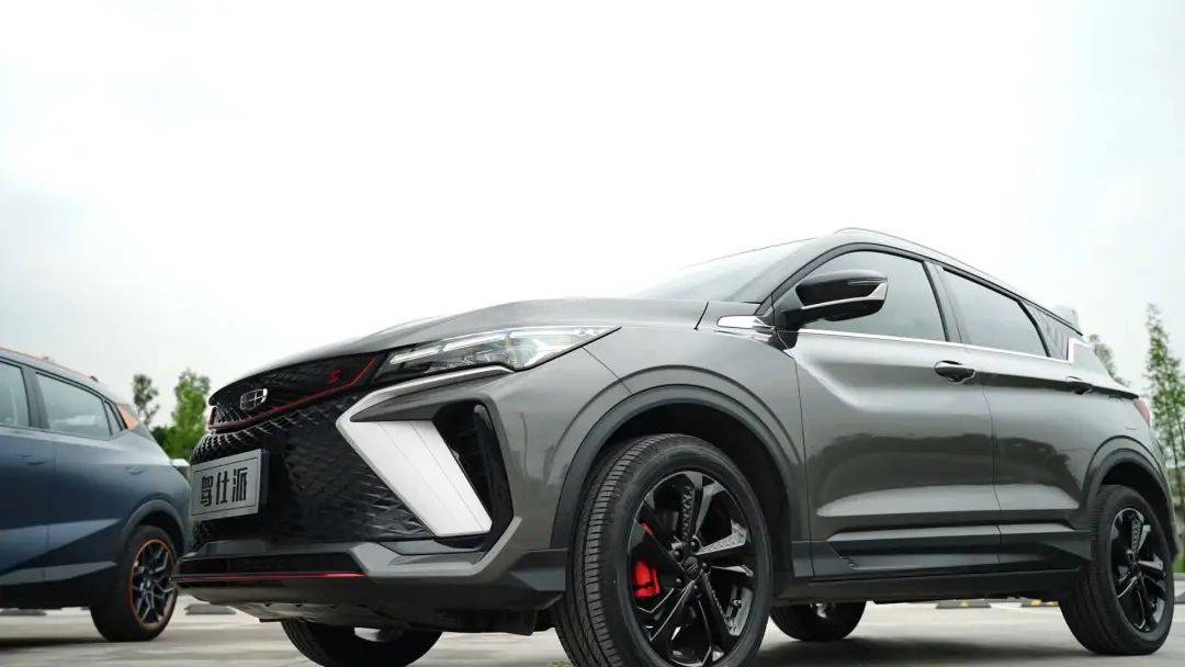 三代小型SUV销冠横评：CS35PLUS到GS3影速，一代更比一代强_搜狐汽车_搜狐网