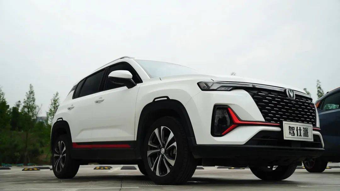 三代小型SUV销冠横评：CS35PLUS到GS3影速，一代更比一代强_搜狐汽车_搜狐网