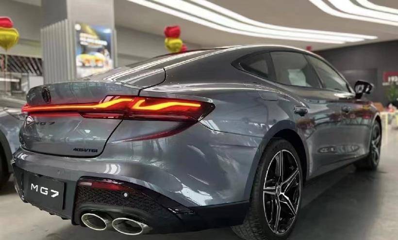 全新名爵MG7到店，外观不输奥迪A7，261马力＋9AT，还带电子限滑_搜狐汽车_搜狐网