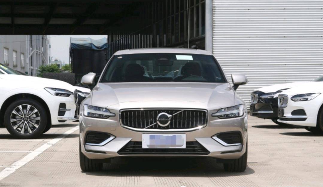 34万入手沃尔沃S60，再开朋友的奥迪A4L，车主表示差距明显_搜狐汽车_搜狐网