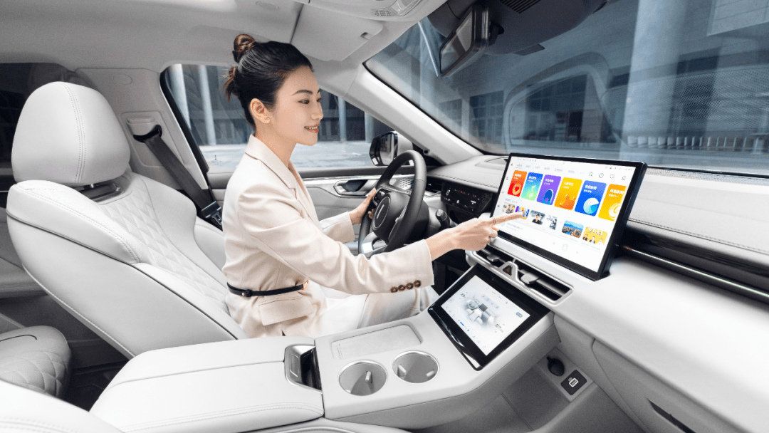 最“值”的大五座SUV？魏牌新摩卡DHT-PHEV：23.18万元上市_搜狐汽车_搜狐网