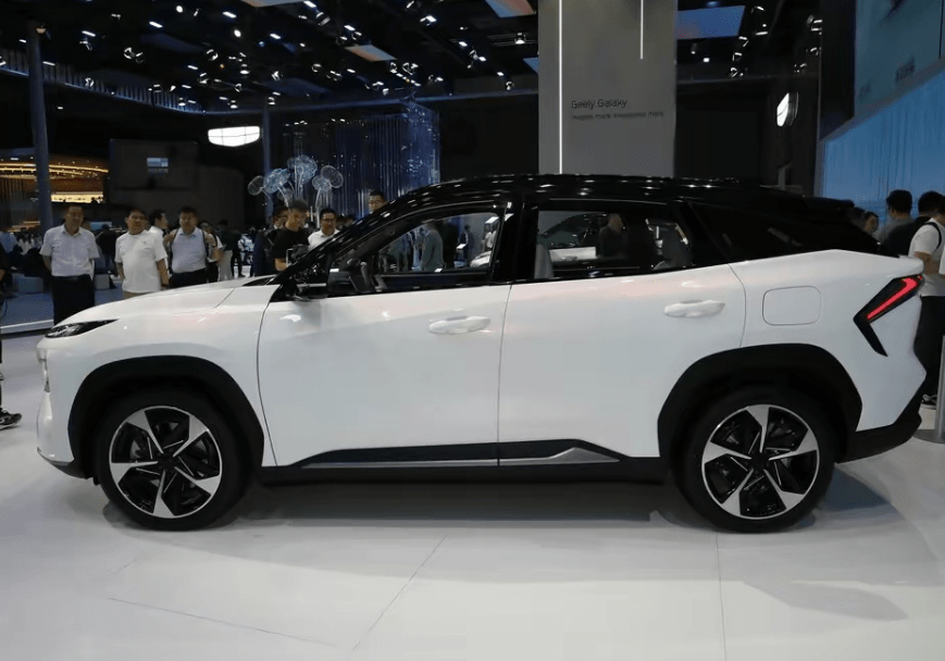 吉利银河L7正式上市，13.87万元起售，综合续航超1300公里_搜狐汽车_搜狐网