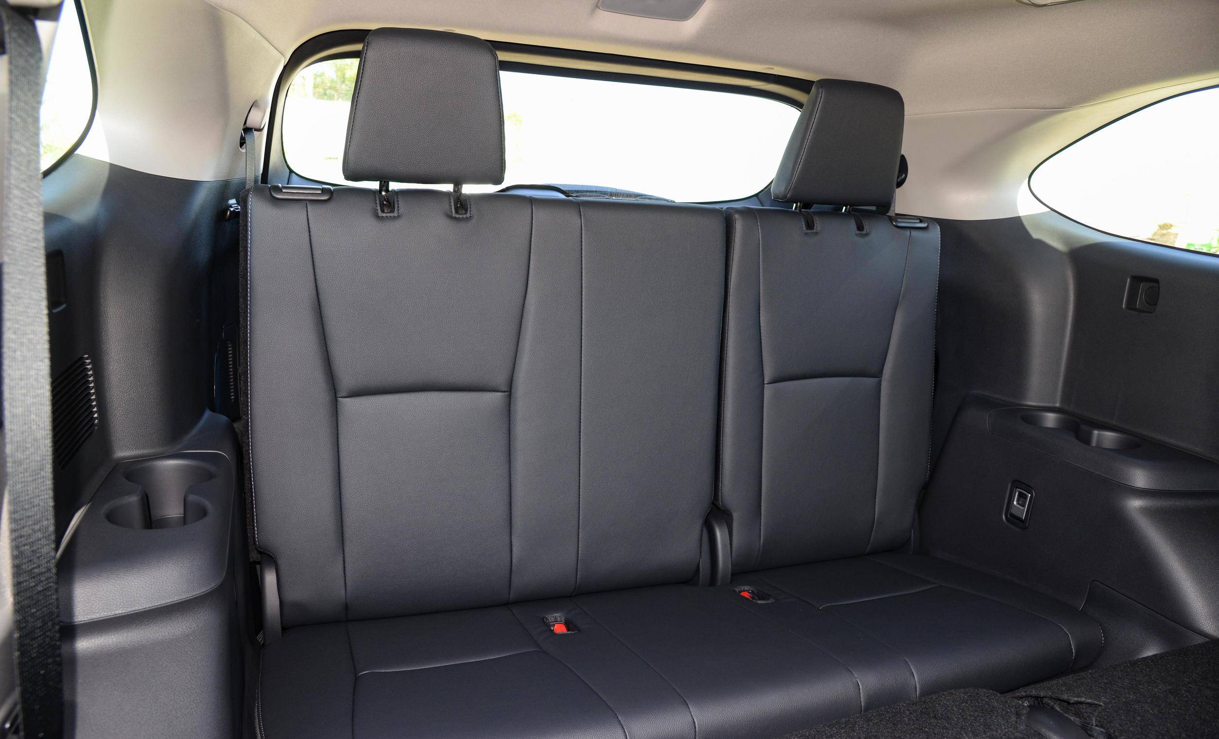 丰田汉兰达，合资中型SUV，2.0T发动机+8AT变速箱，三大件可靠_搜狐汽车_搜狐网