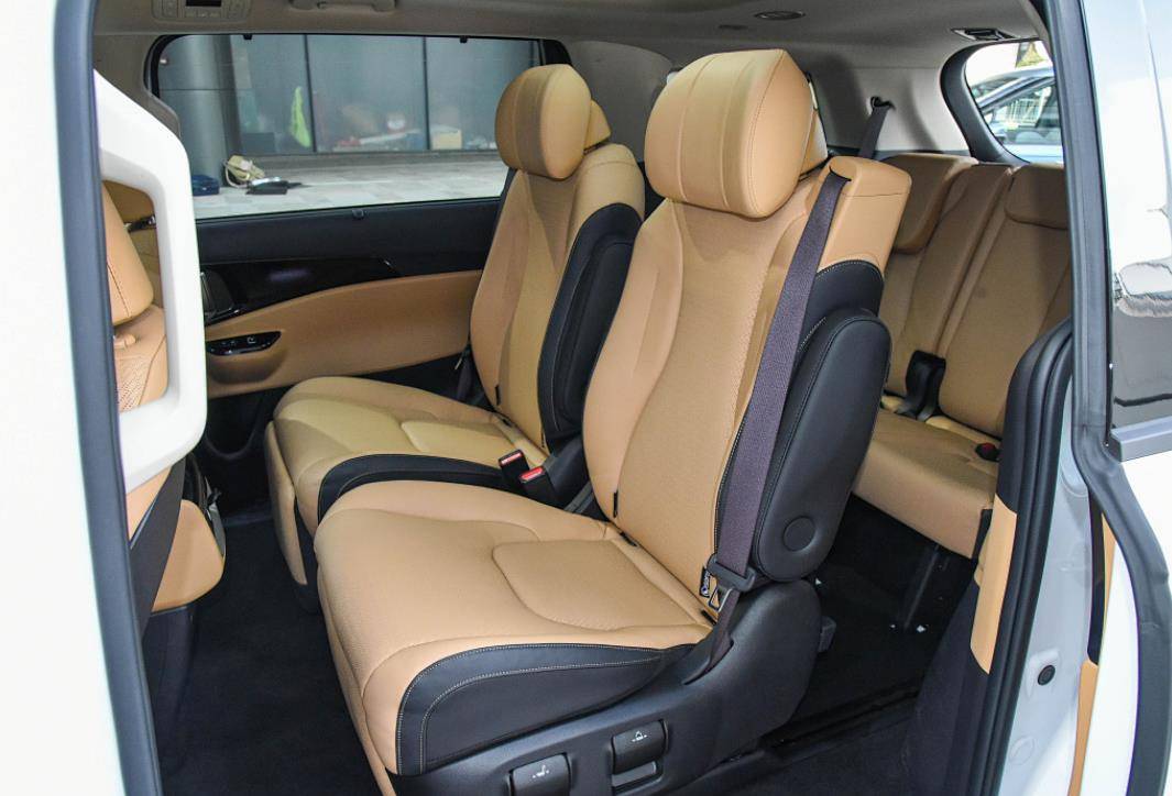 预售28.89万起！起亚嘉华飘了？这下想扳倒GL8可就难了_搜狐汽车_搜狐网