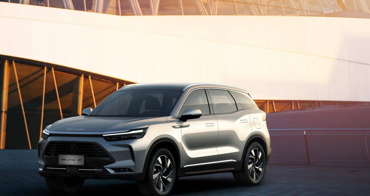 廉价X7，今日亮相，三屏联动＋隐藏门把手，比CRV漂亮10倍，或售9w_搜狐汽车_搜狐网