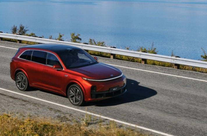 中大型新能源SUV杀疯了，智己LS7到底凭什么硬实力干掉理想L7、蔚来ES6？_搜狐汽车_搜狐网