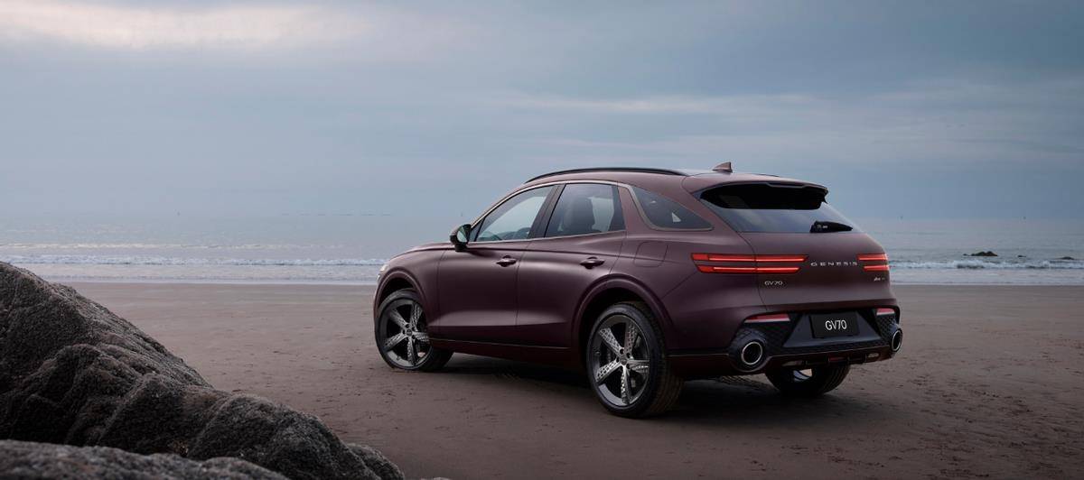 挑战BBA？捷尼赛思GV70上市 搭2.5T发动机售32.98万起_搜狐汽车_搜狐网