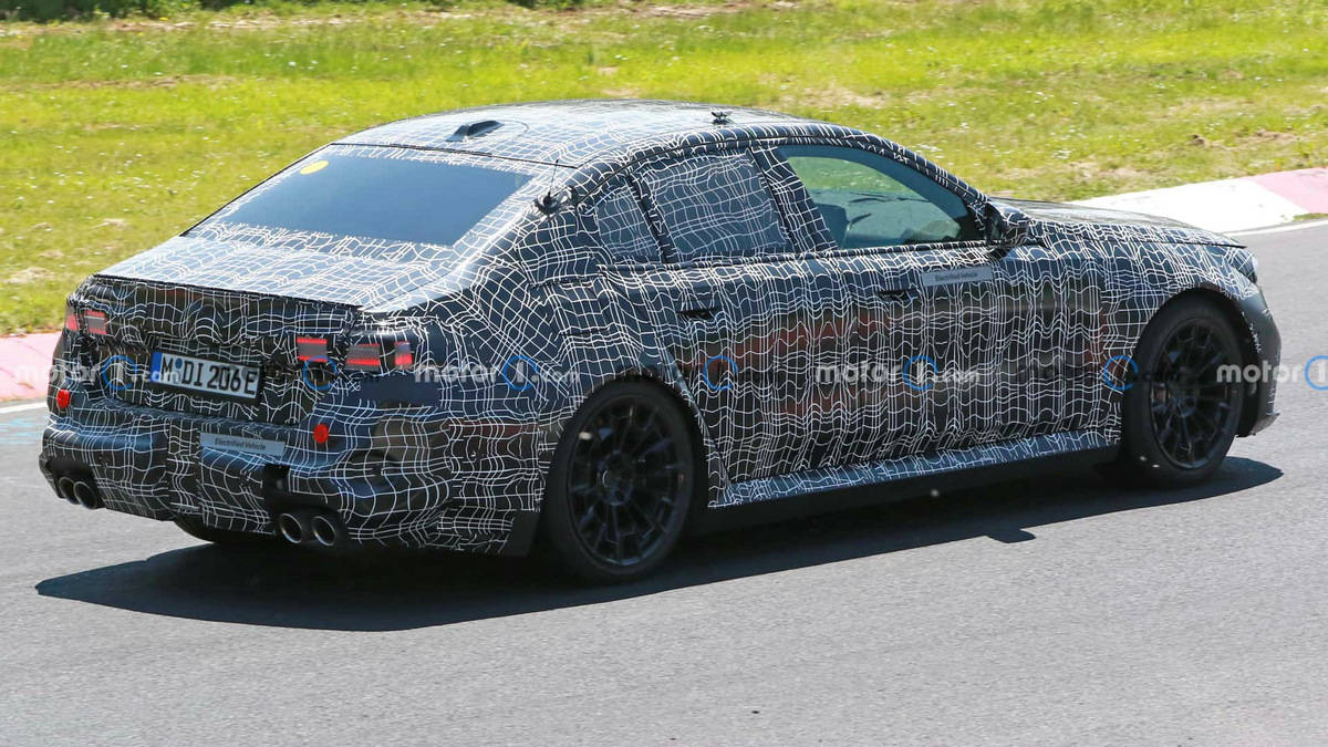 搭载插混系统，3.7秒内破百，宝马M5纽北测试谍照图曝光_搜狐汽车_搜狐网