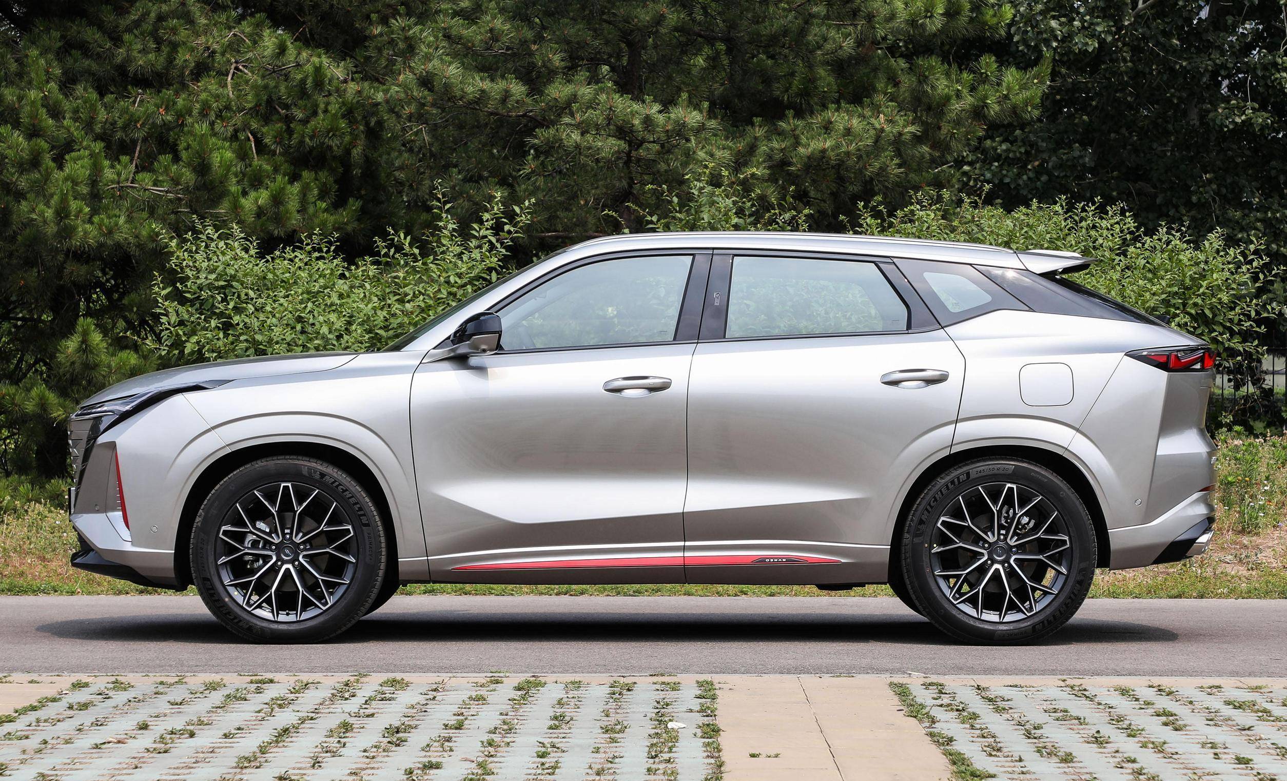 售价9.99万元起，2023款长安欧尚Z6 1.5T上市，竞争哈弗H6_搜狐汽车_搜狐网