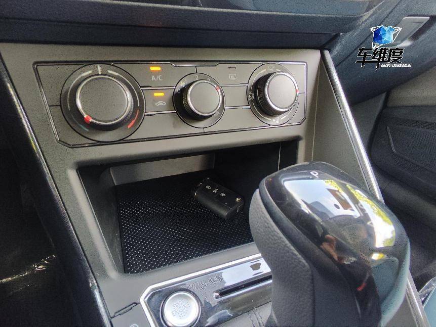 试驾朗逸新锐丨MQB平台新成员，1.5L＋6AT，不到十万买德系_搜狐汽车_搜狐网