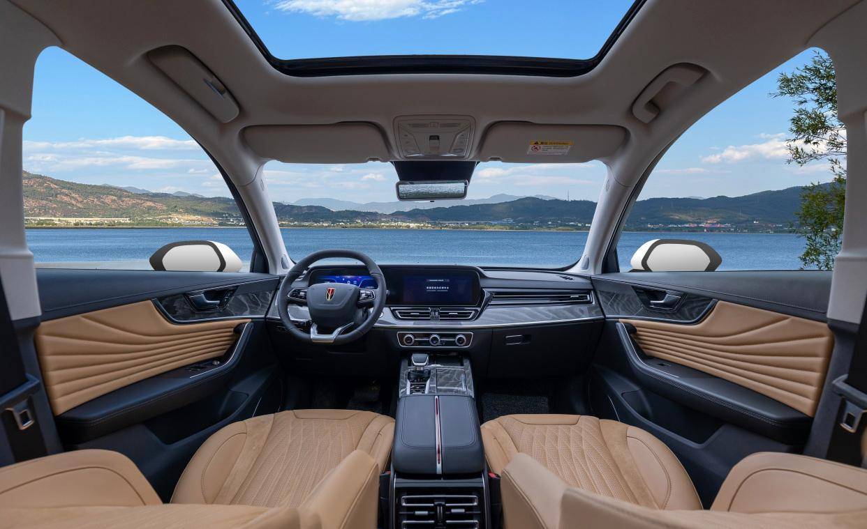 宽超1米9，配8AT加速7s级，红旗HS5为何销量狂飙？_搜狐汽车_搜狐网