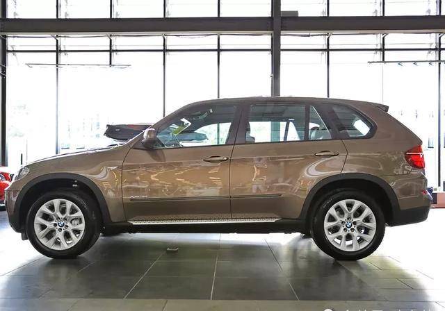 每周一经典：13款“宝马X5”3.0T L6赏析，外观太硬派_搜狐汽车_搜狐网