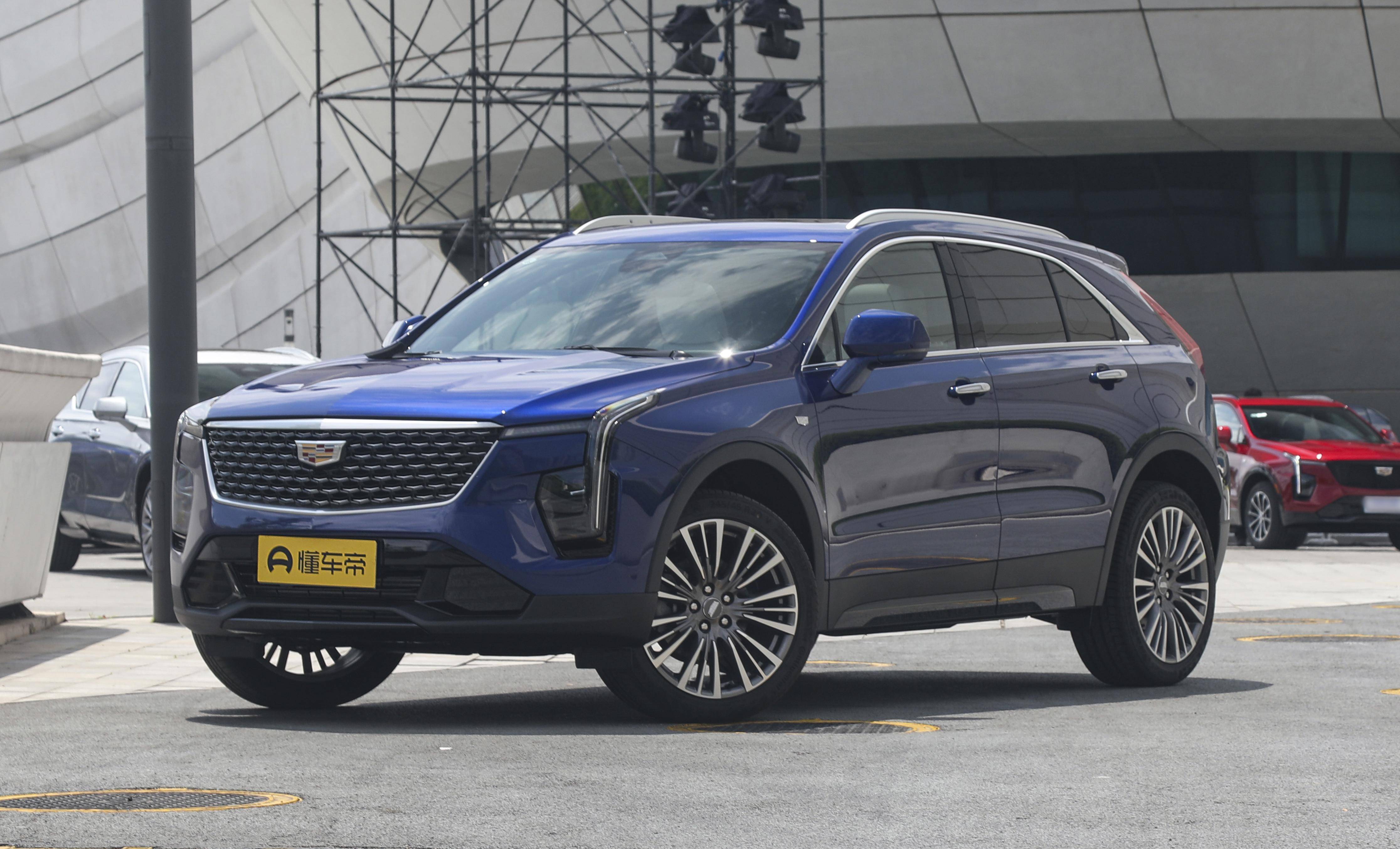 凯迪拉克推出全新XT4，售价22.97-28.67万，和宝马X1比谁更香_搜狐汽车_搜狐网