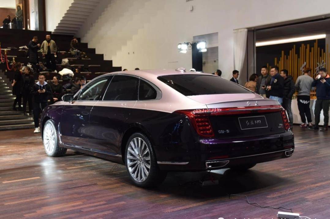 看到这台红旗H9才知道什么是中国设计，3.0T＋8AT，气场太强大_搜狐汽车_搜狐网