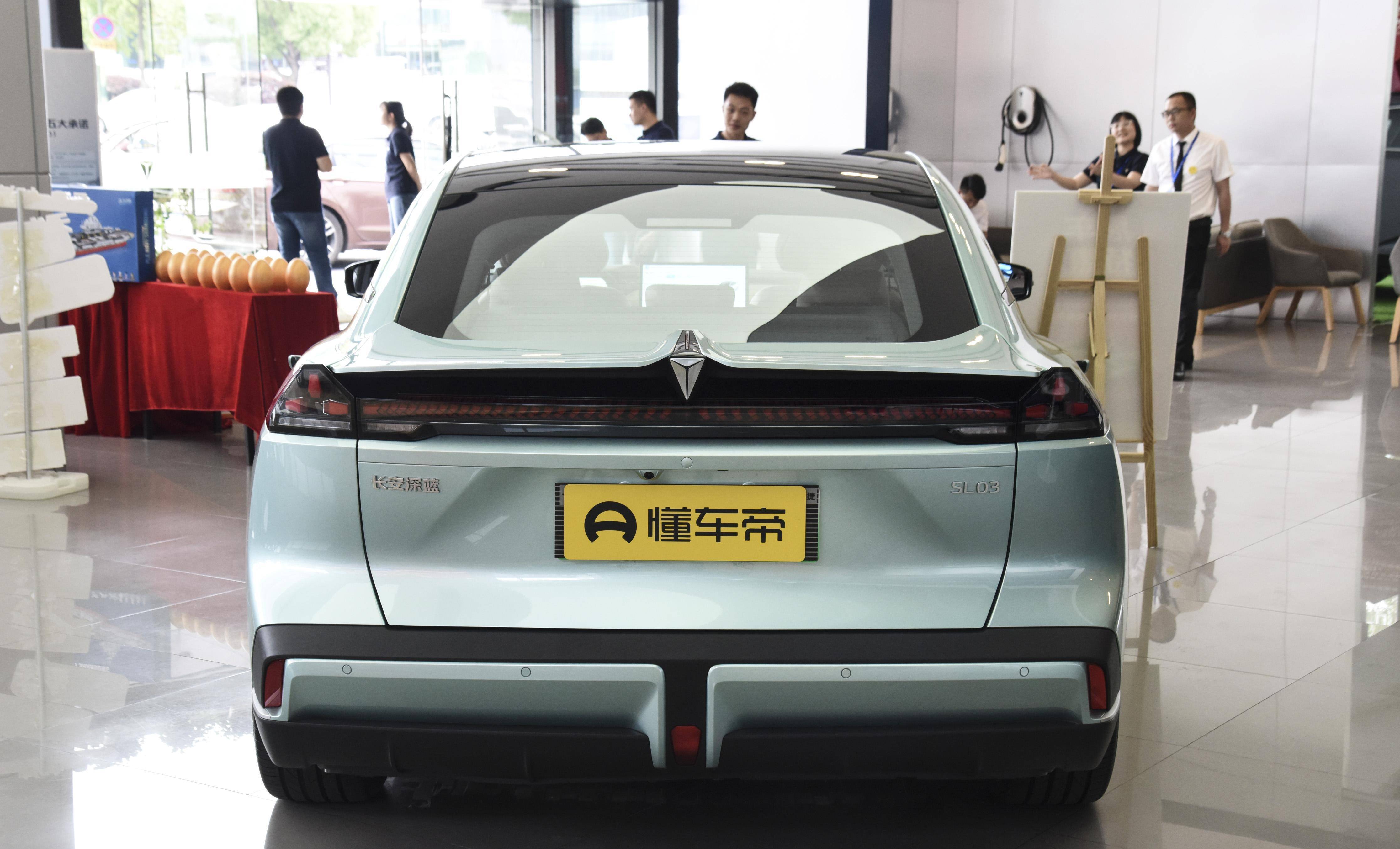 深蓝SL03，外观炫酷运动，纯电续航705km，这款车怎么样_搜狐汽车_搜狐网
