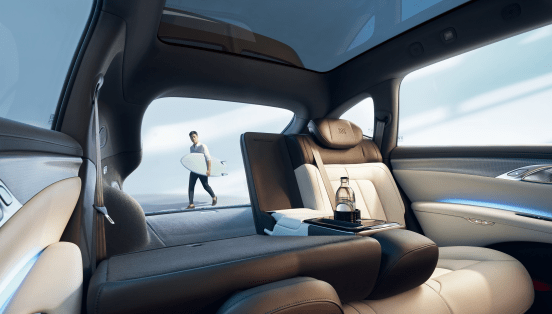 全新车型智己LS7 Urban Fit上市，28.98万元起 搭载“全程AI舱”_搜狐汽车_搜狐网