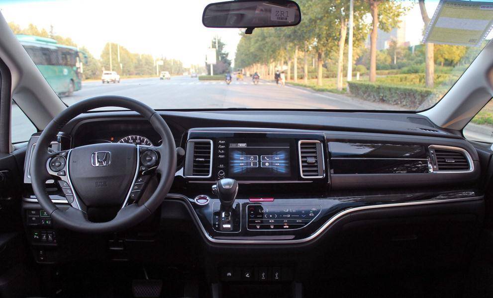 丰田又遇对手，本田新MPV比埃尔法还帅气，油耗仅为5.9L，30W起_搜狐汽车_搜狐网